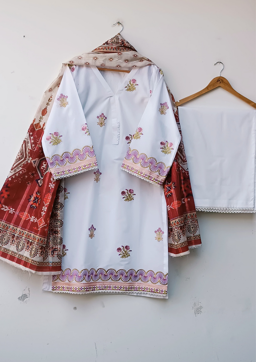 PLUMERIA (WHITE)– Lubana Store