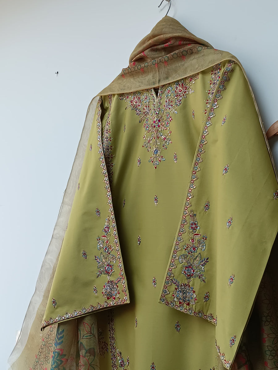 BEENISH UC (OLIVE)– Lubana Store