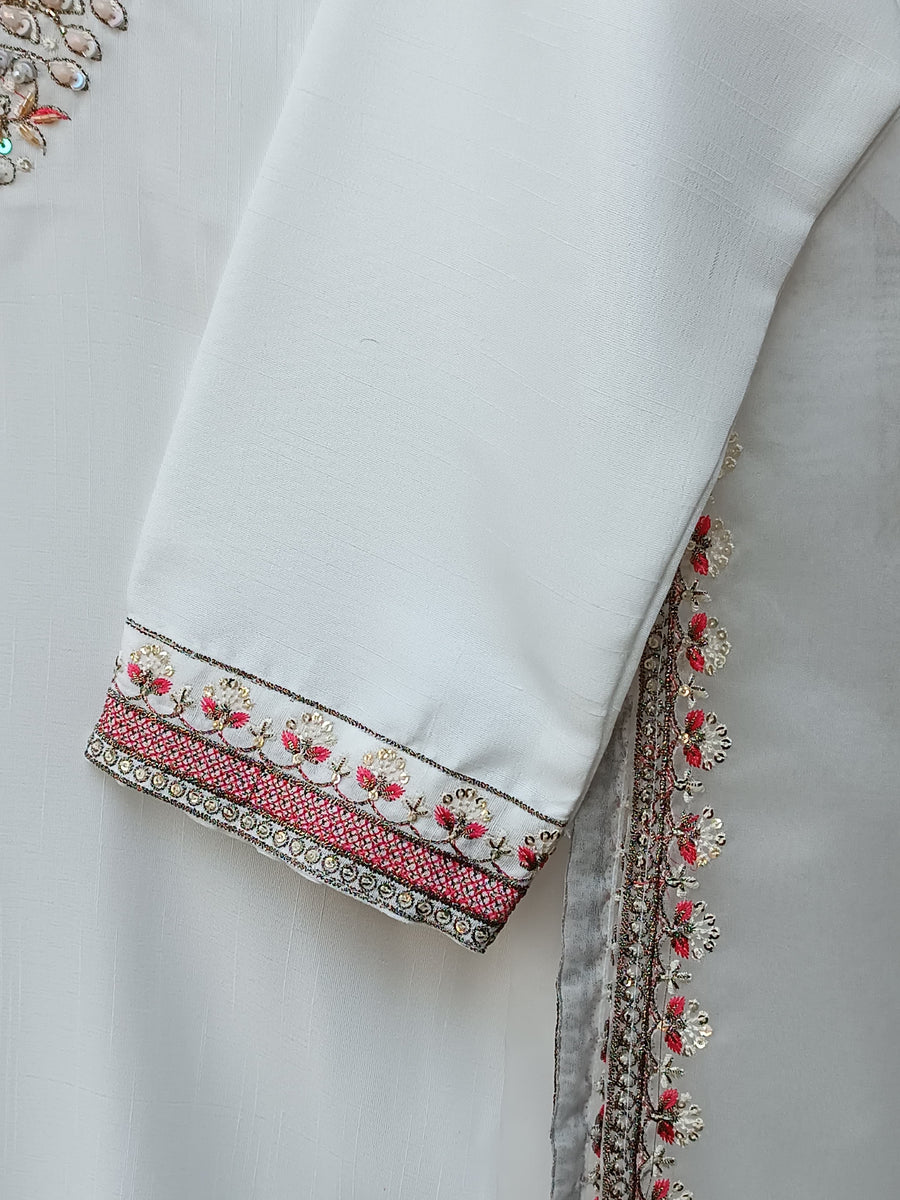 MUMINA (OFF WHITE)– Lubana Store
