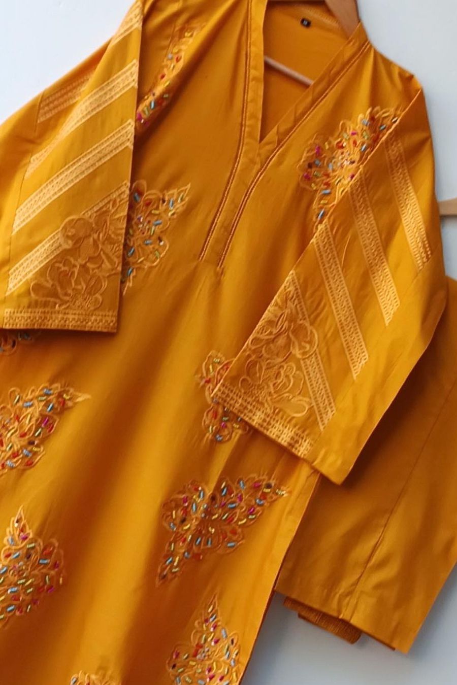 CLASSY (MUSTARD)– Lubana Store